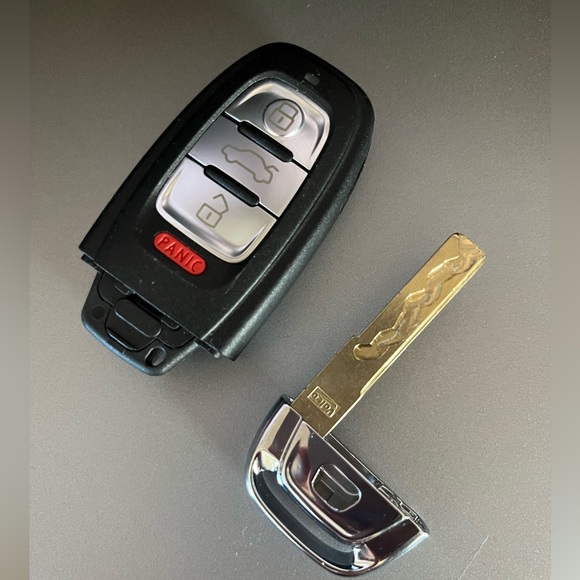 Audi | Car Audio, Video & GPS | Audi A4 Car Programmable Key Fob Euc ...